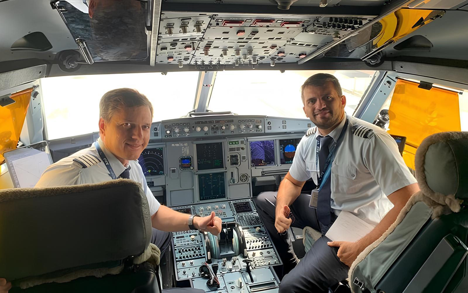 Max Verstappens gloednieuwe Falcon 8x jet met registratie PH-UTL landt ...